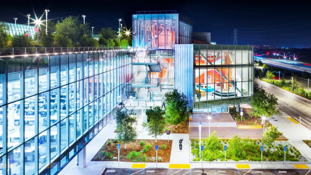 Facebook unveils a glossy new Frank Gehry-designed office - Fast Company