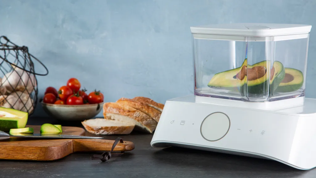 These high-tech storage containers will tell you when food goes bad ...