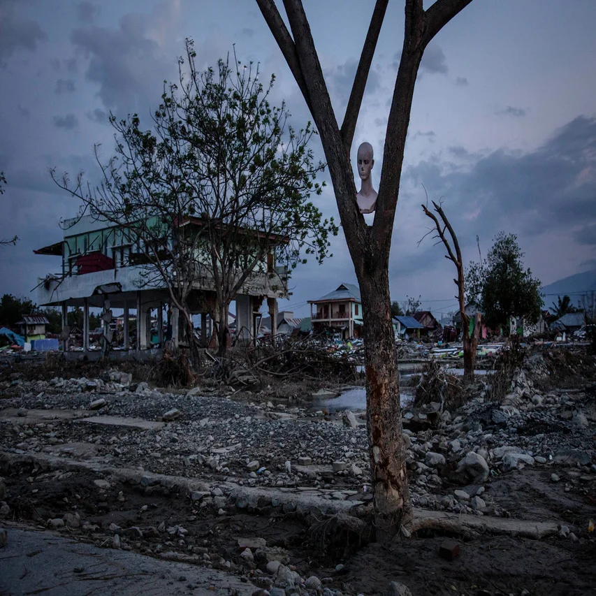 These photos capture the devastation of a year of natural disasters ...
