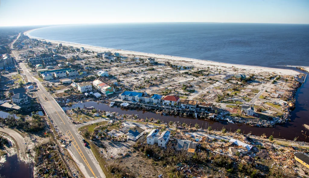 These photos capture the devastation of a year of natural disasters ...