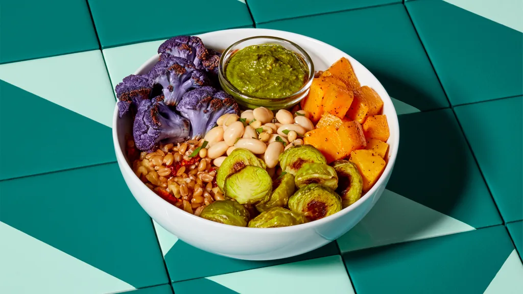These hip, healthy TV dinners just might win over the Sweetgreen ...