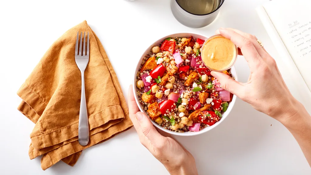 These hip, healthy TV dinners just might win over the Sweetgreen ...