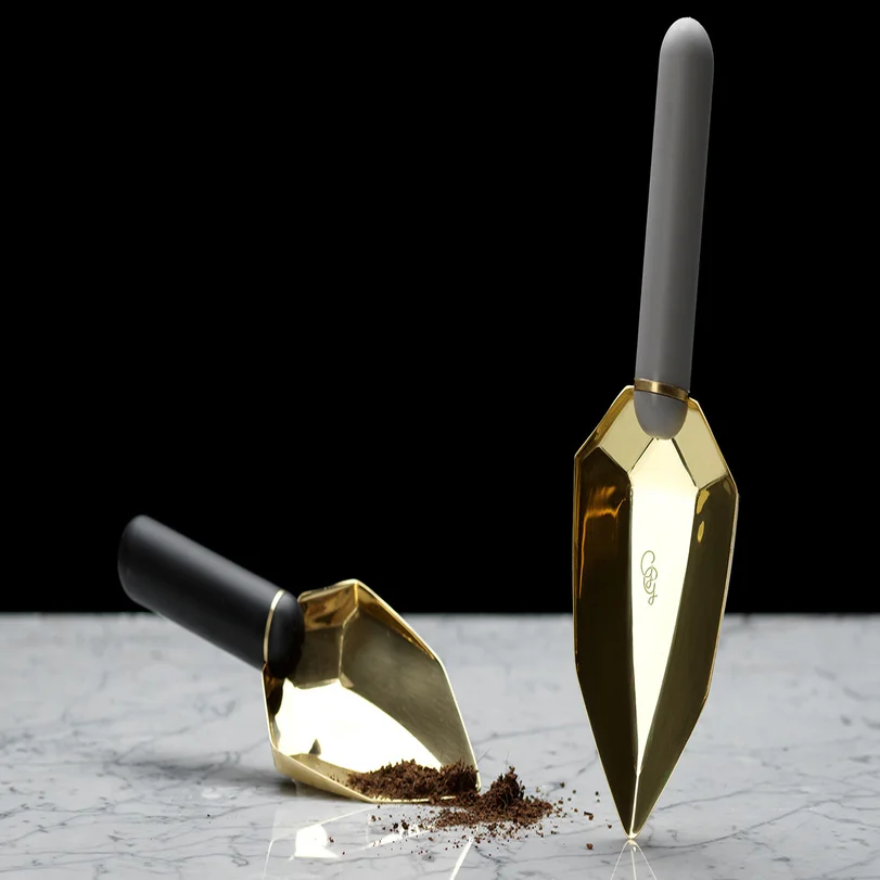 Gold hoses and diamond-shaped bird feeders: Luxury fashion is coming ...