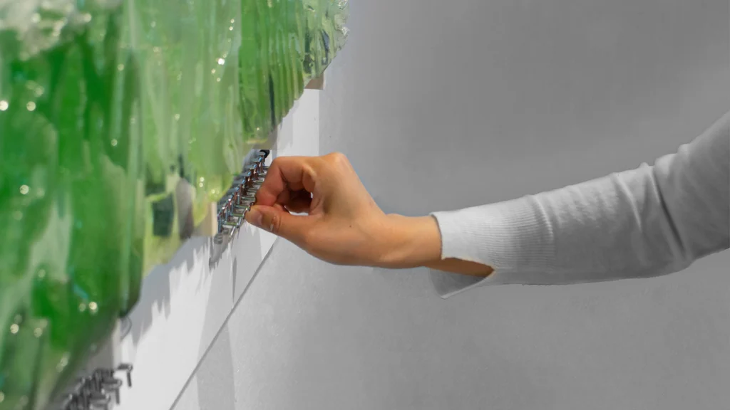 This kit makes it shockingly easy (and pretty) to farm your own algae ...