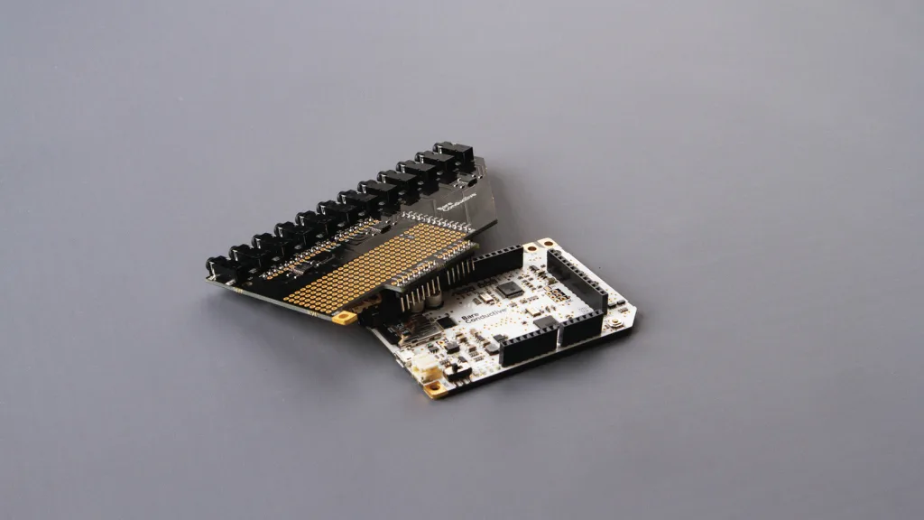 Anyone can turn a wall into a touchscreen with this easy, DIY kit ...