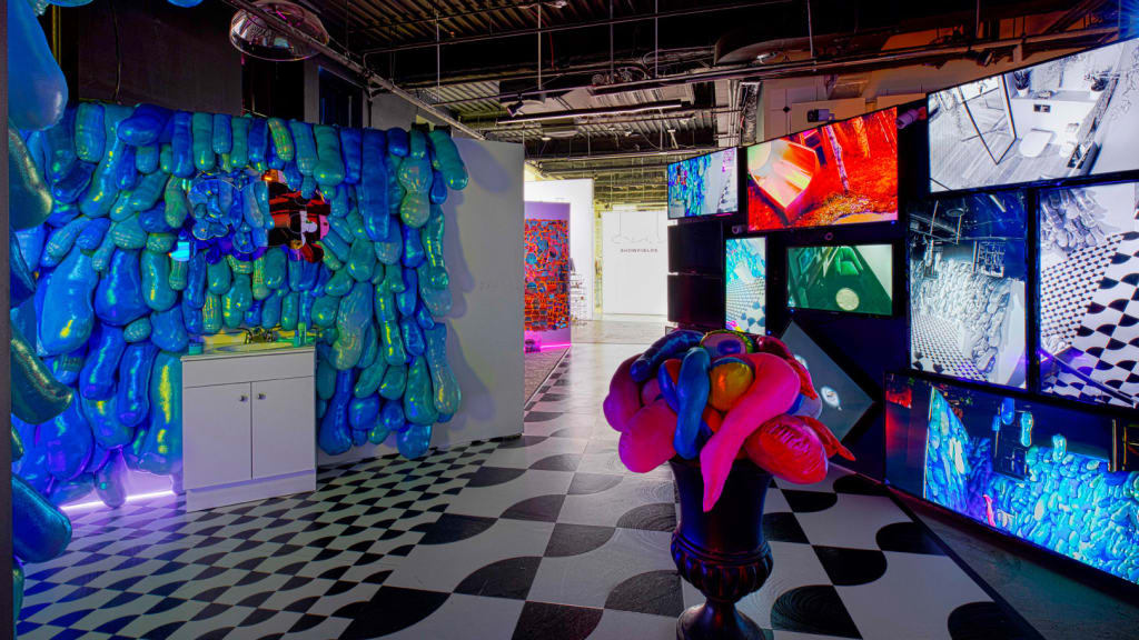 The department store of the future is using actors to sell you stuff ...