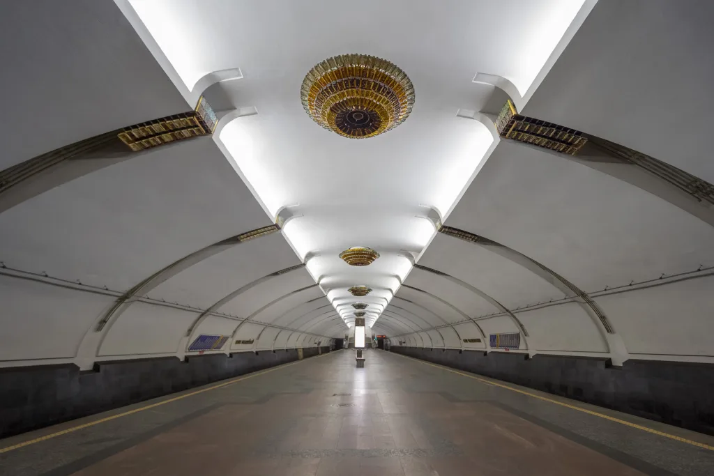 Step inside the mind-blowing subway stations of the former Soviet Union ...