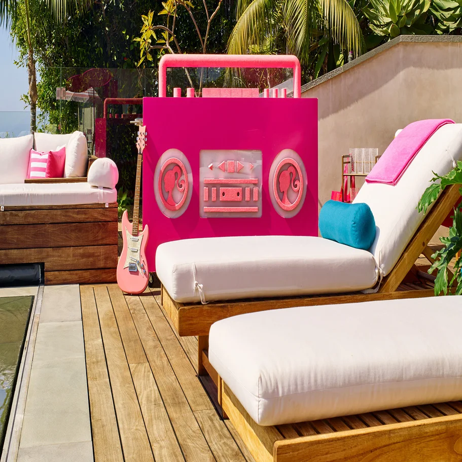 Airbnb's latest stunt is a sleepover in Barbie's Malibu Dream House ...