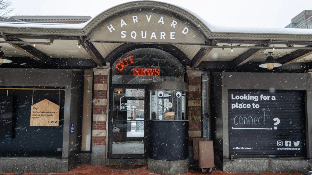 This nonprofit turns vacant storefronts into pop-up communal spaces ...