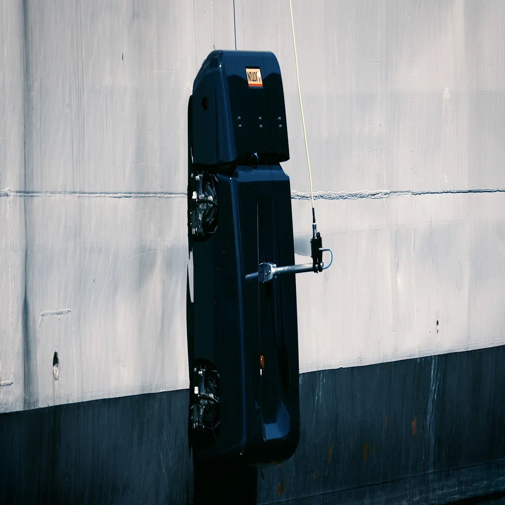 These underwater robots make cargo ship hulls so smooth that it reduces ...