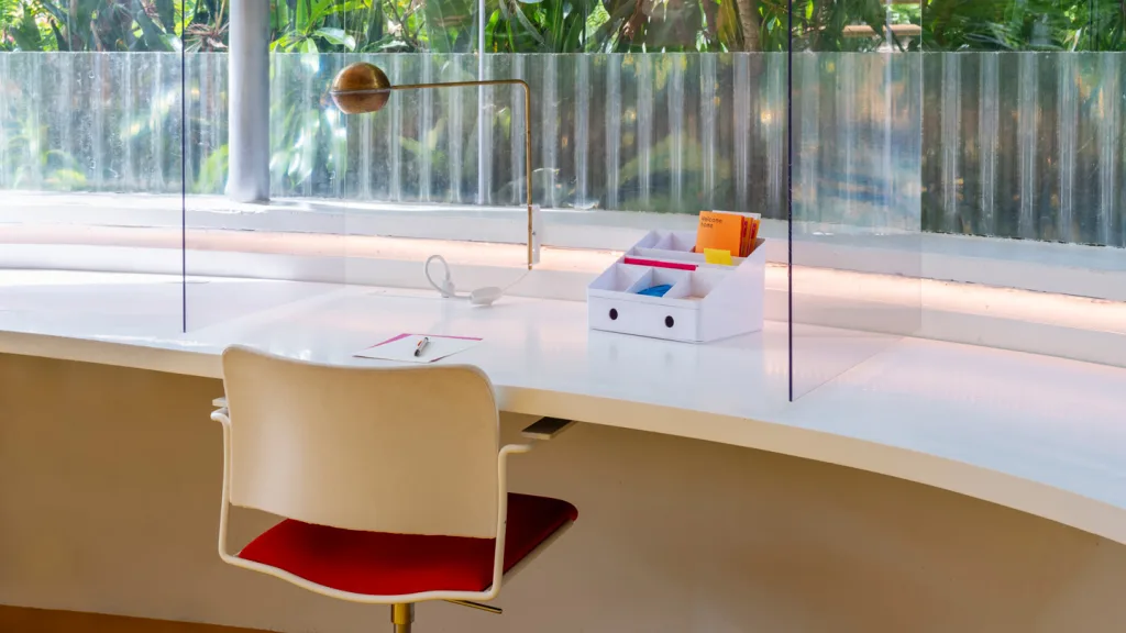 This L.A. parking lot became a lush outdoor coworking space - Fast Company