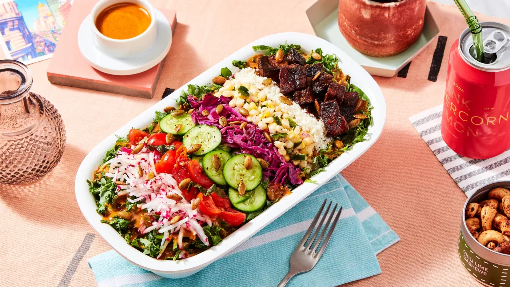 This robotic kitchen startup is coming for Sweetgreen's lunch - Fast ...