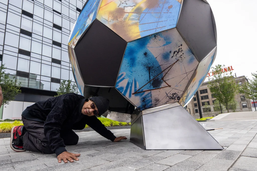 This public art installation is a beautiful tribute to soccer - Fast ...