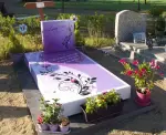 Disrupting Death: These Customized Tombstones Let You Take Your ...