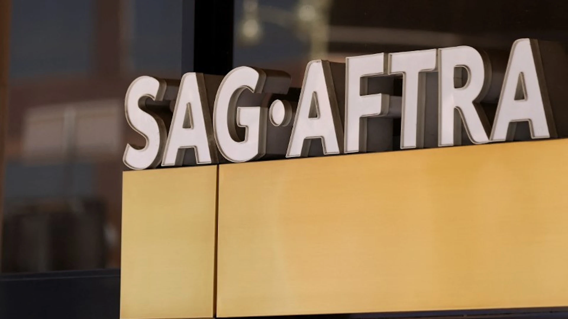SAG-AFTRA partners with Narrativ to replicate actors' voices in AI ads ...