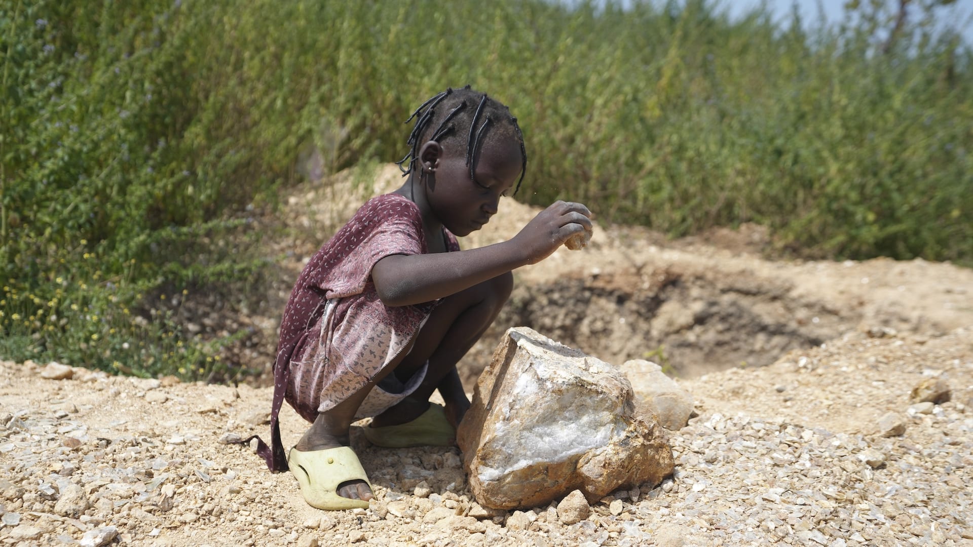 Lithium boom in Nigeria includes child labor and illegal mines - Fast ...