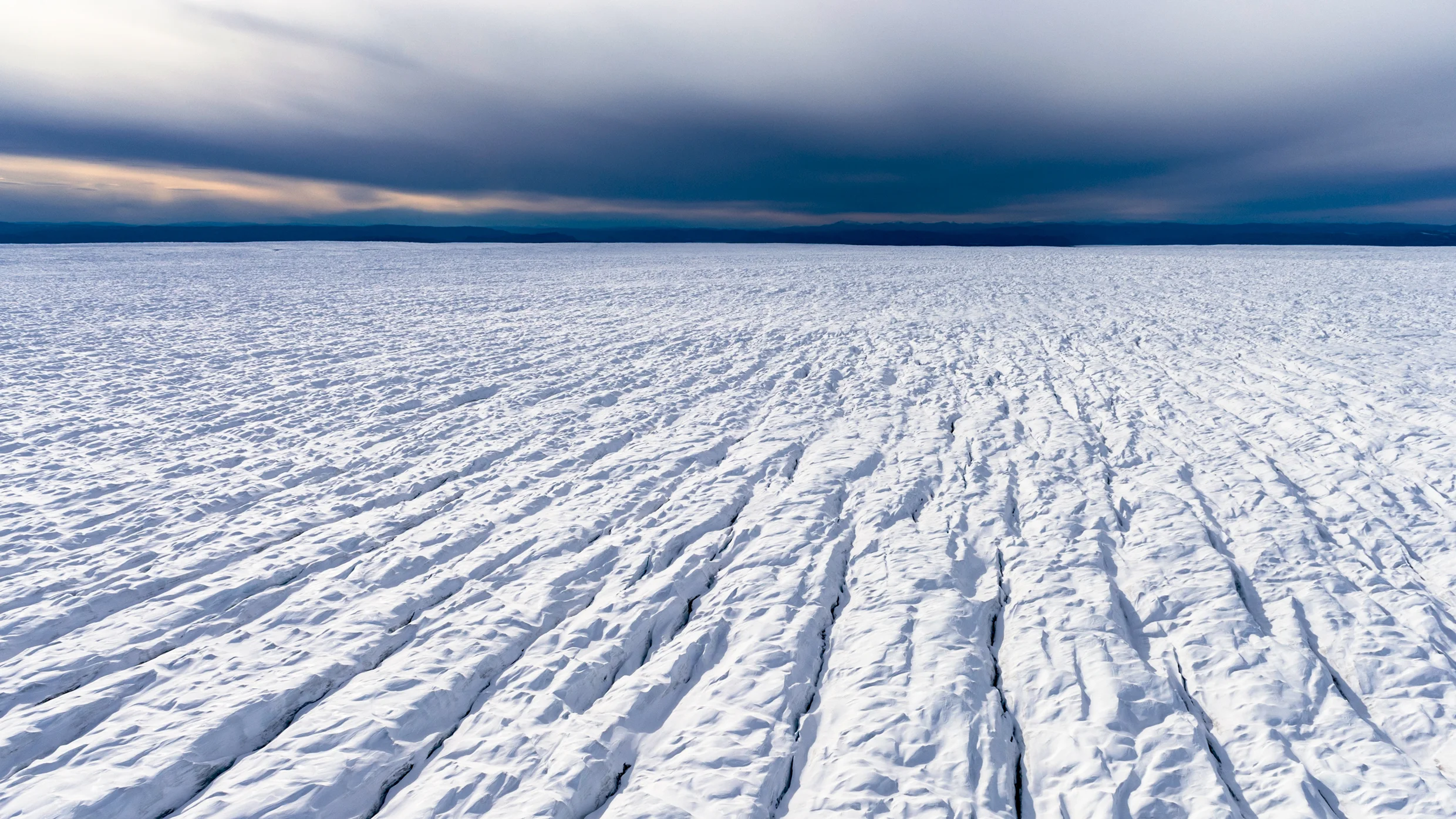Crevasses in Greenland’s ice sheet are increasing, study shows - Fast ...