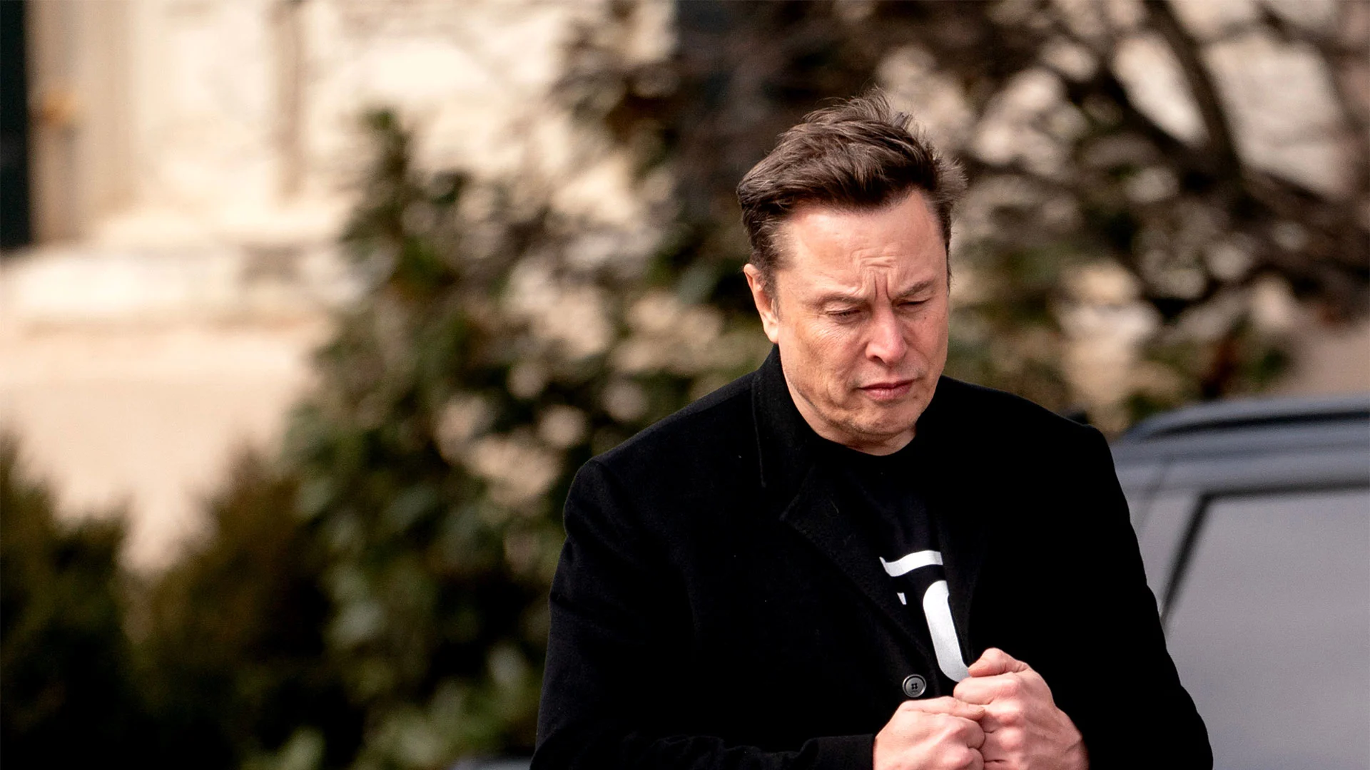 Elon Musk faces questions after DOGE fires FDA staff reviewing ...