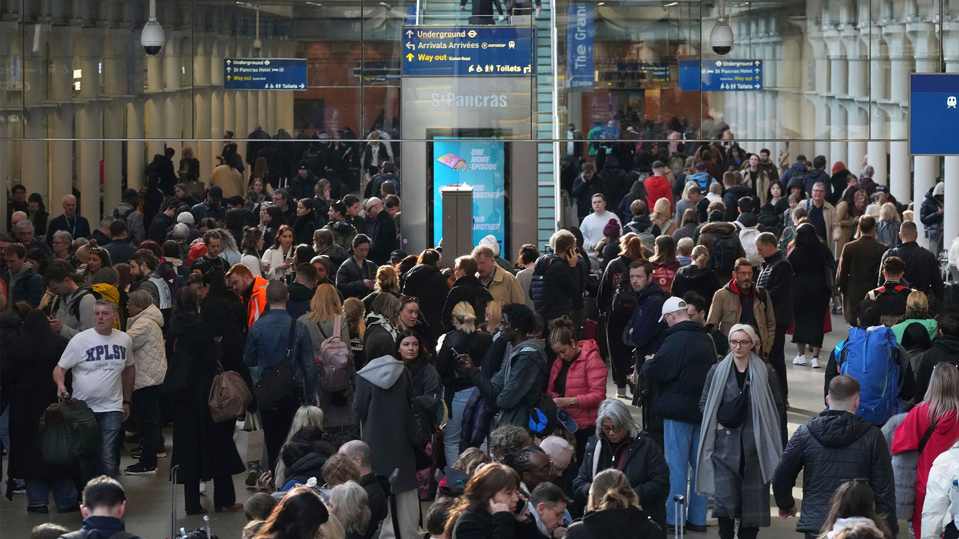 Eurostar trains in Paris suspended due to unexploded WWII bomb - Fast ...