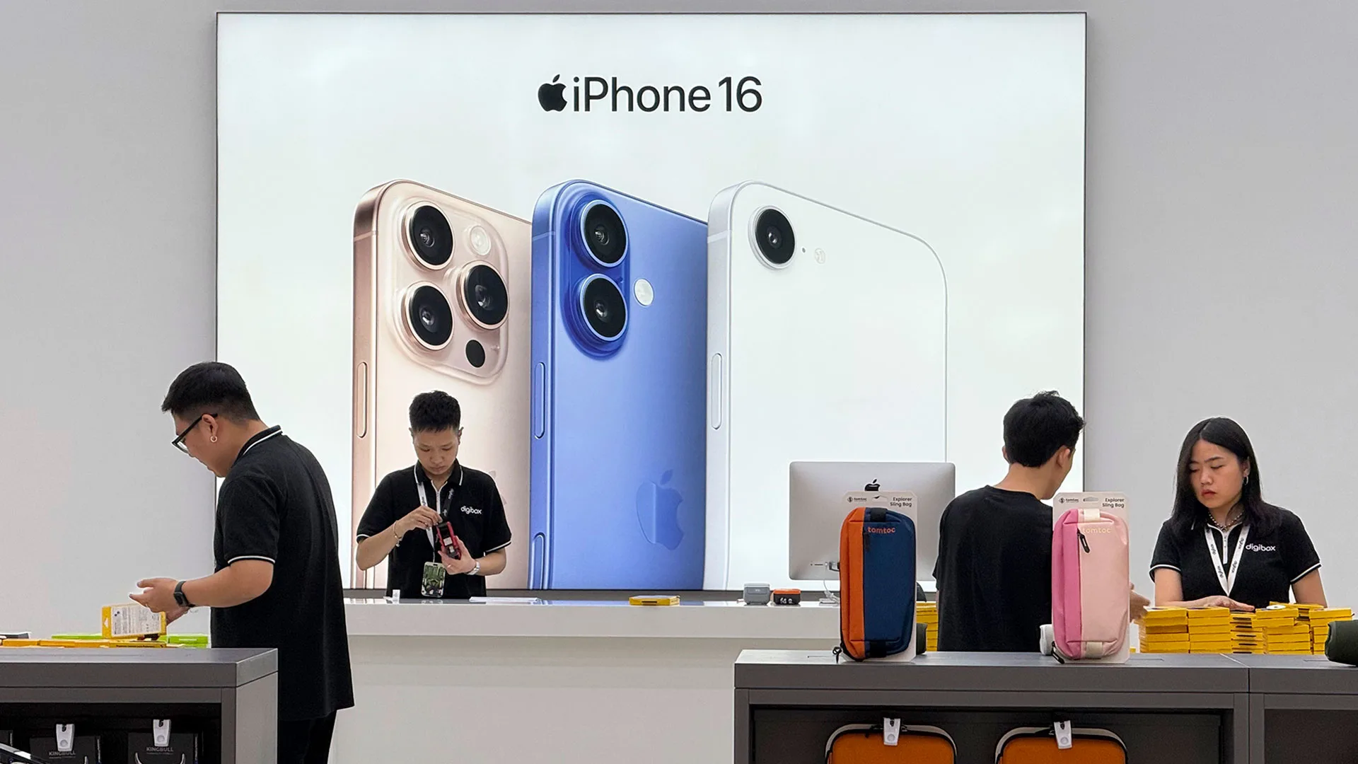 Why Trump’s tariffs aren’t enough to get iPhones made in the U.S ...