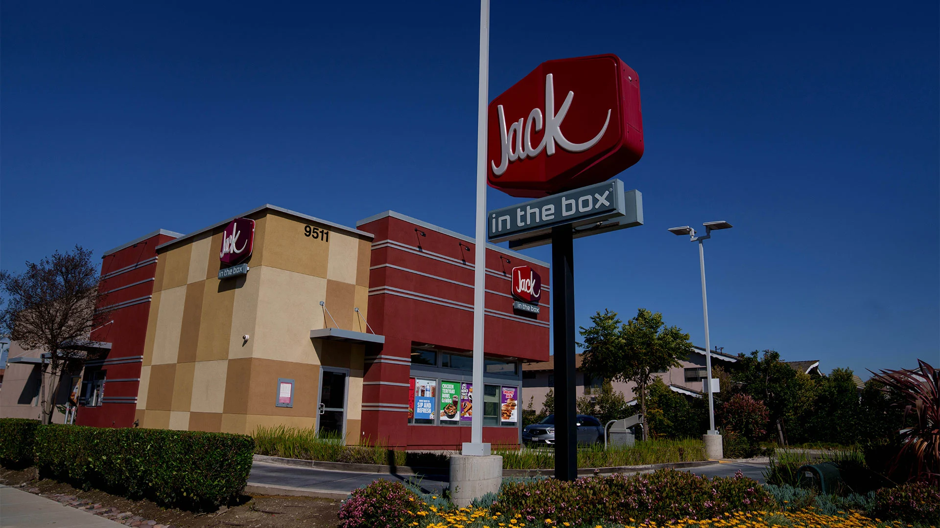 Jack in the Box closing 200 locations: Fast food's doomed list grows ...