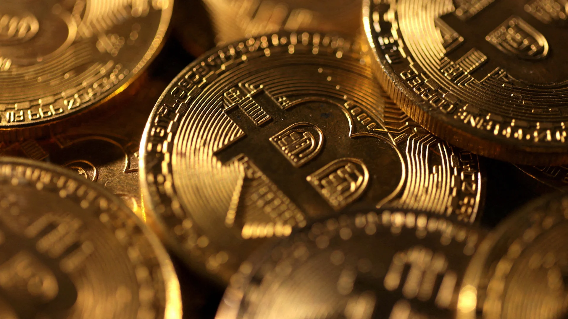 Morgan Stanley files for bitcoin, solana ETFs - Fast Company