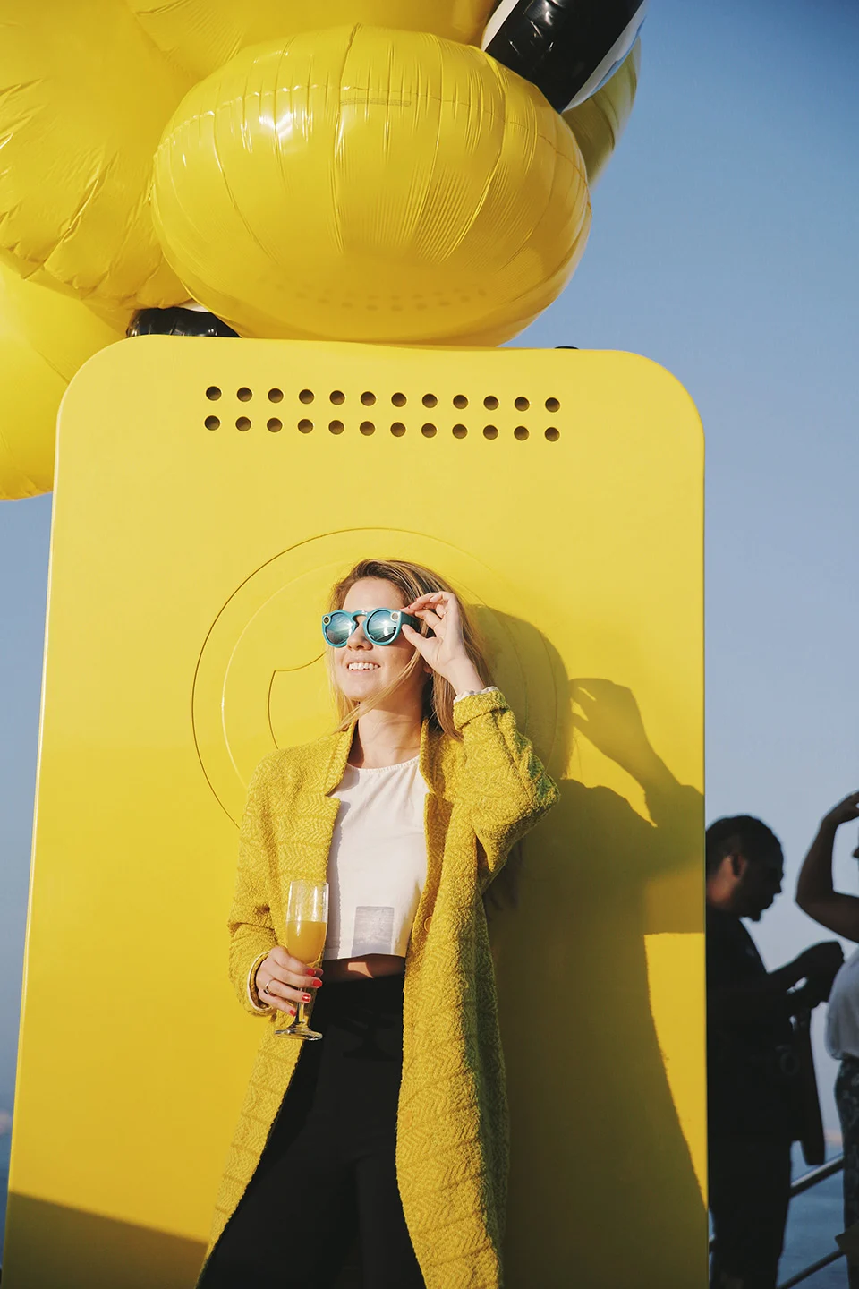 U.S. Open tennis fans just got invaded by Snapchat Spectacles vending ...