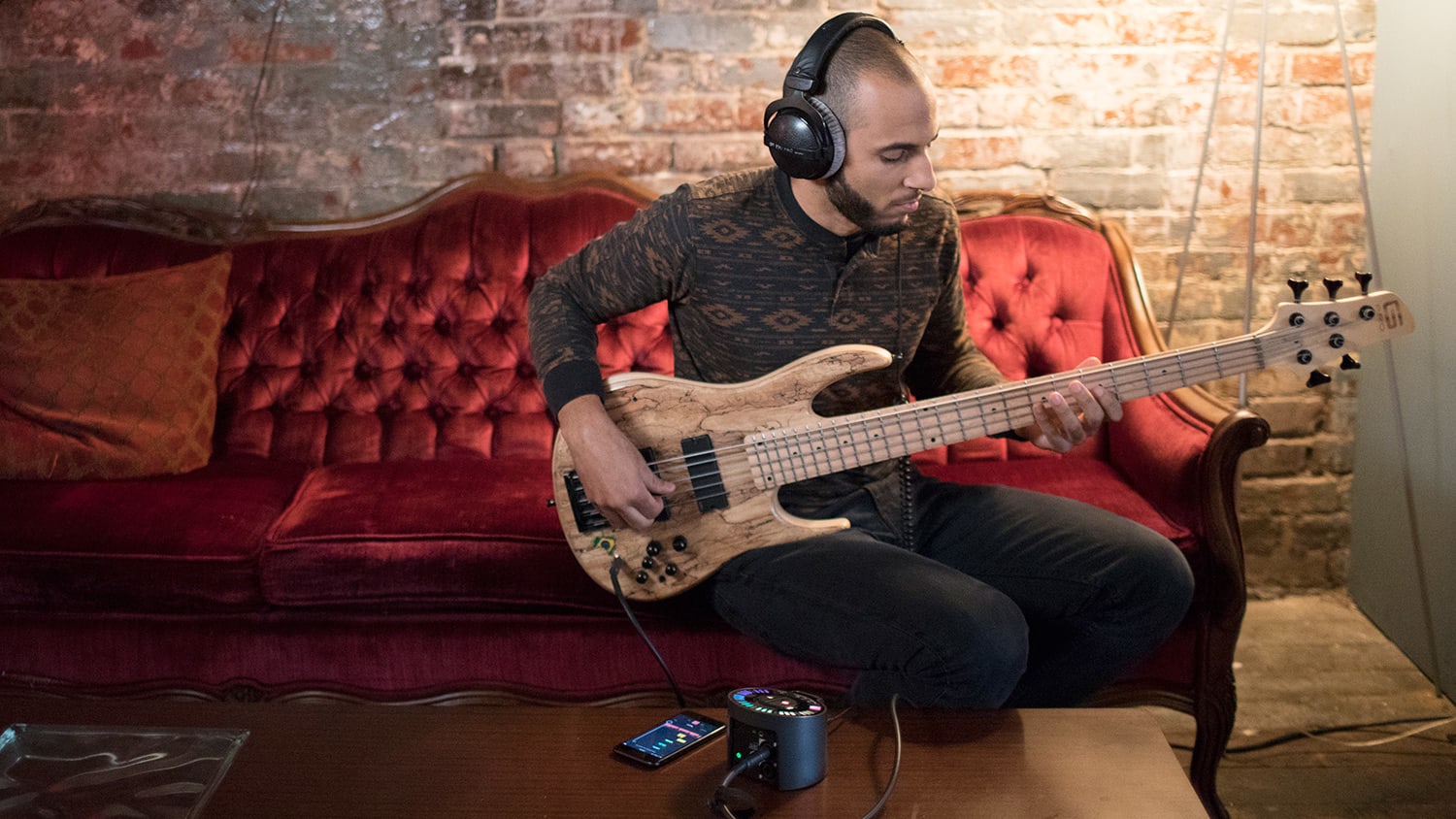 This Little Wireless Gadget Turns Your iPhone Into A DIY Recording ...