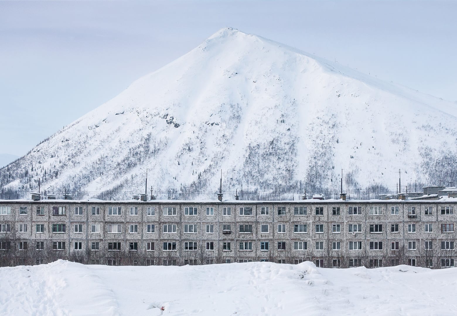 See the stark beauty of the Soviet Union's abandoned company towns ...