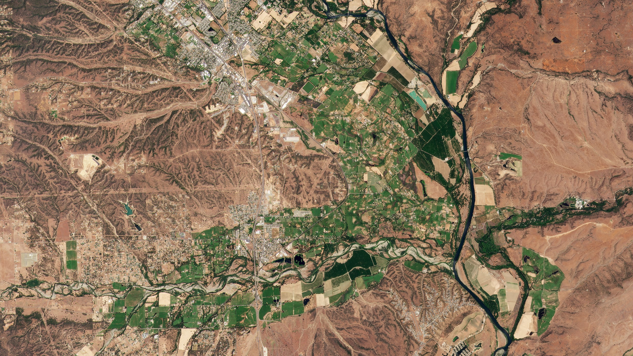 These stark before-and-after satellite photos show the Western ...