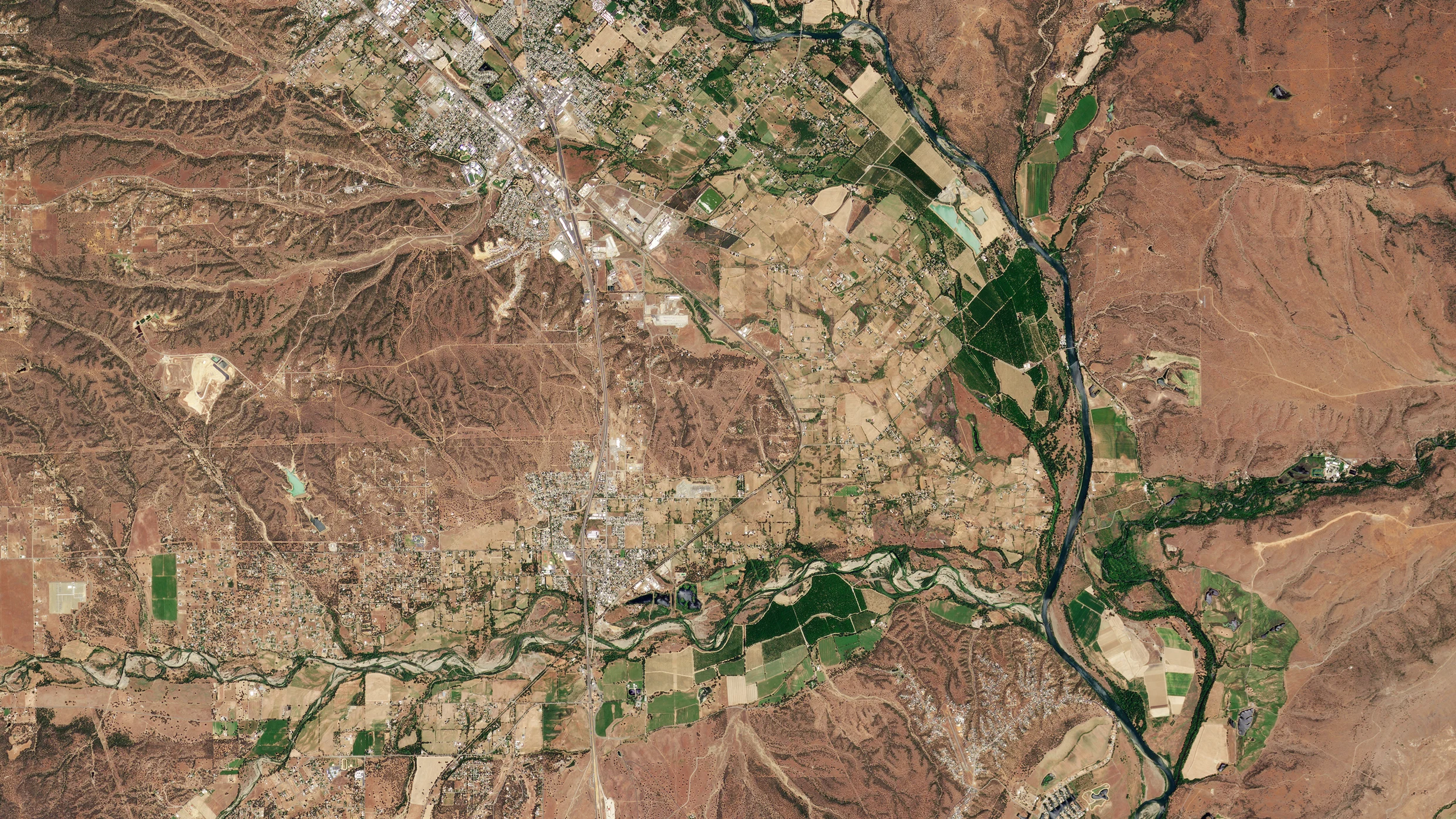 These stark before-and-after satellite photos show the Western ...