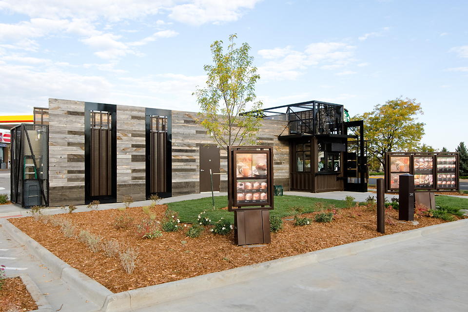 An Experimental New Starbucks Store: Tiny, Portable, And Hyper Local ...