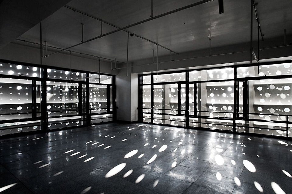 A Modern Chinese Factory Made Using Local, Traditional Building ...
