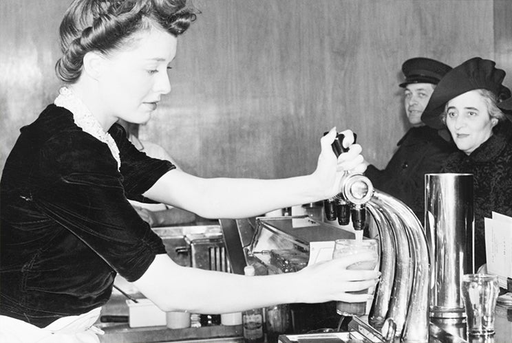 5 Invaluable Tips Designers Can Learn From Waiting Tables - Fast Company