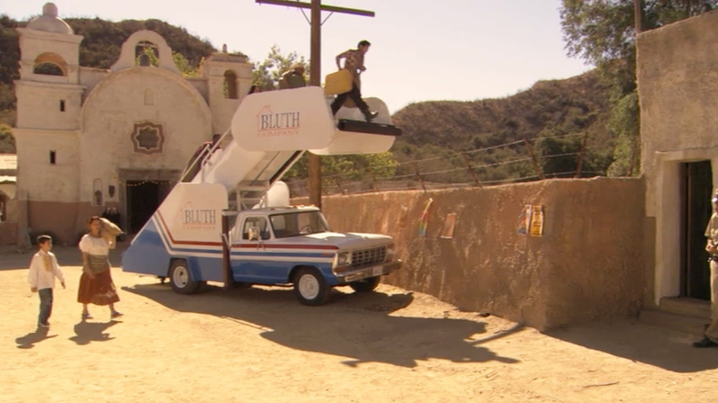 Mitch Hurwitz On How to Make Easter Eggs For Superfans, "Arrested ...