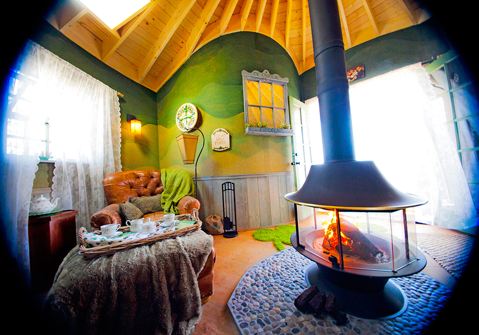 Your Childhood Dream Home: The Extreme Treehouses Of "Treehouse Masters ...