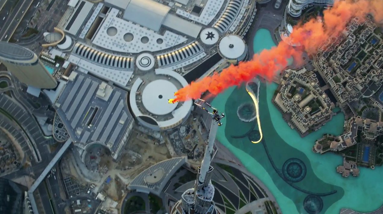 Watch Skydivers Jump Off the Burj Khalifa, The Tallest Building in the ...