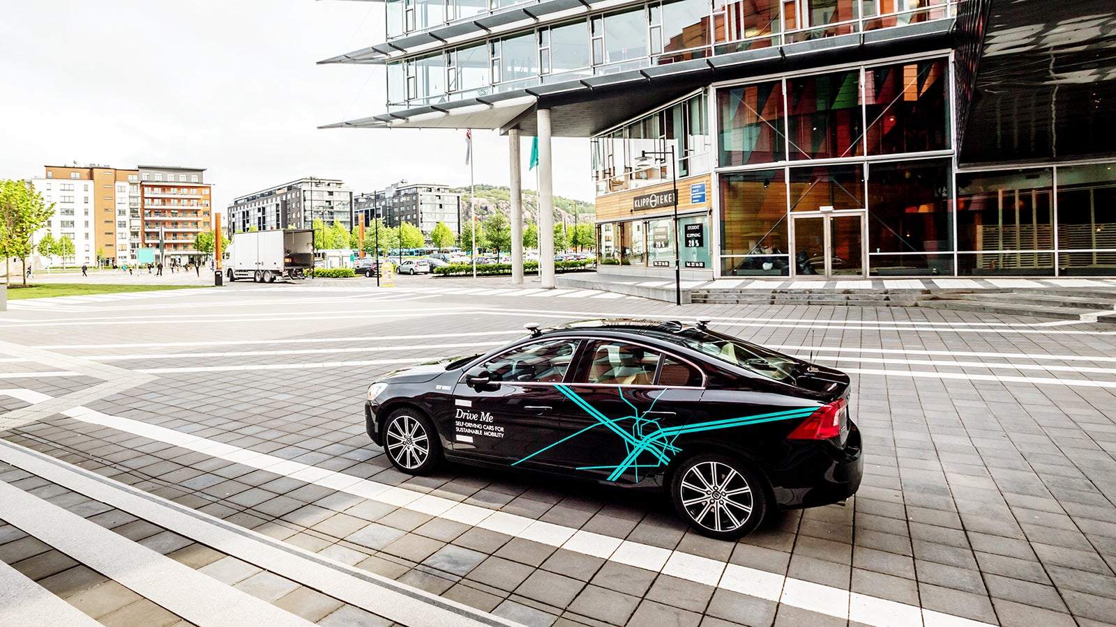 Here's An Early Look At Volvo's Self-Parking, Driverless Car, Due To ...