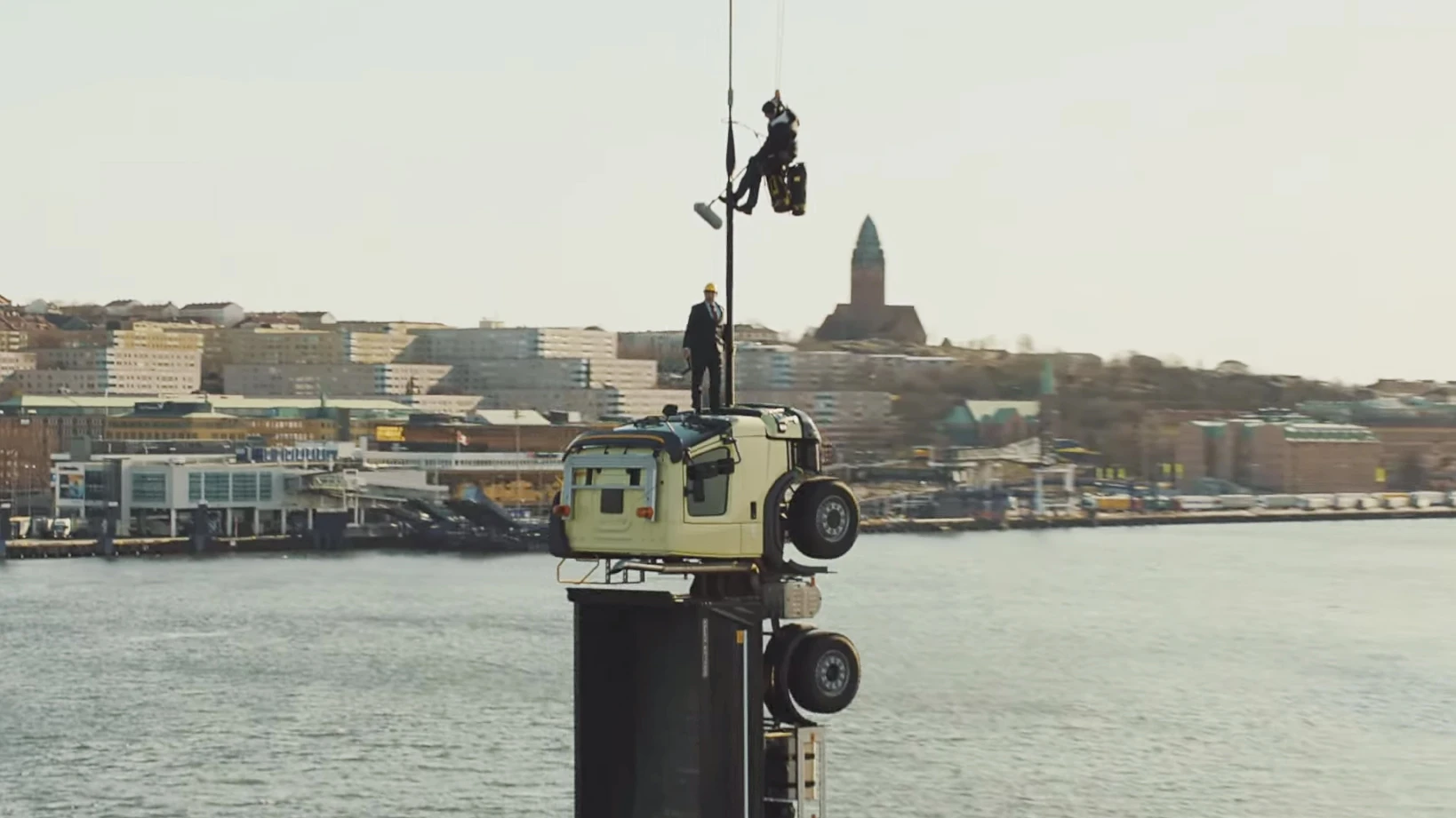 How Volvo Trucks Pulled Off An Epic Split And A Game-Changing Campaign ...