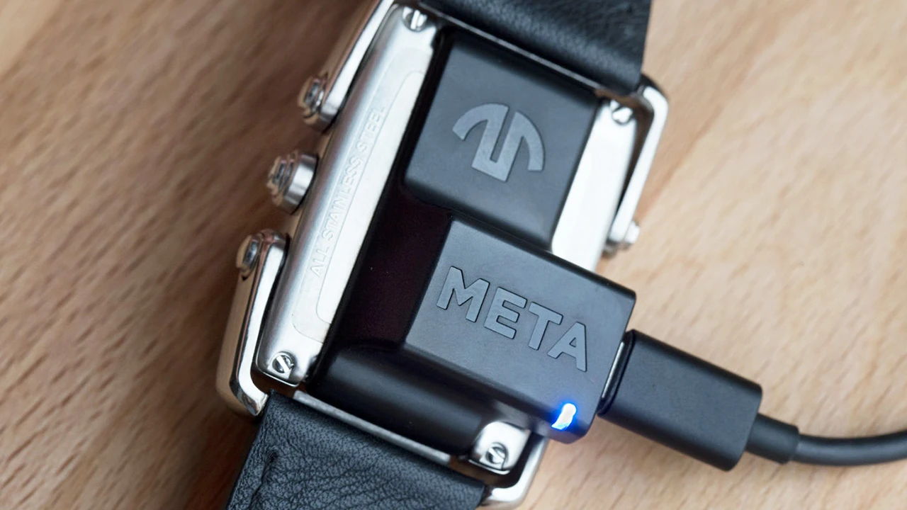 Meta's New M1 Smartwatch Emphasizes Design Over Tech - Fast Company