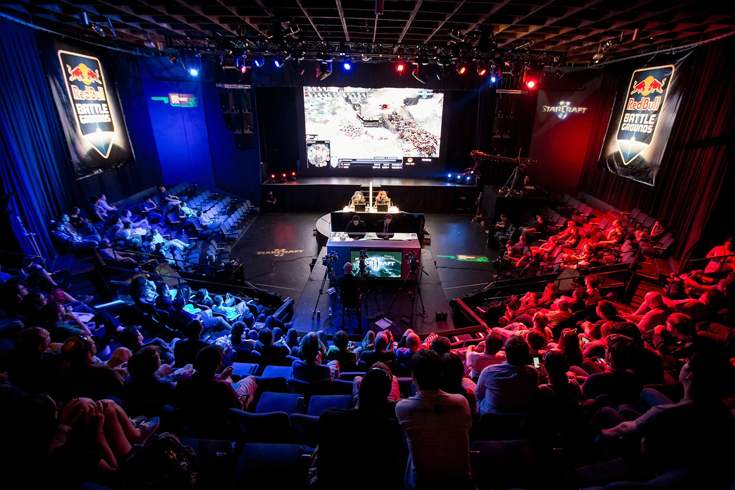 Take A Look Inside The Intense World Of Pro Gaming At Red Bull's ...