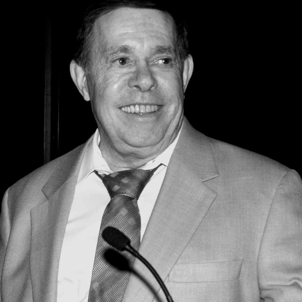 The Problem With Wearable Technology, According To "Blade Runner ...