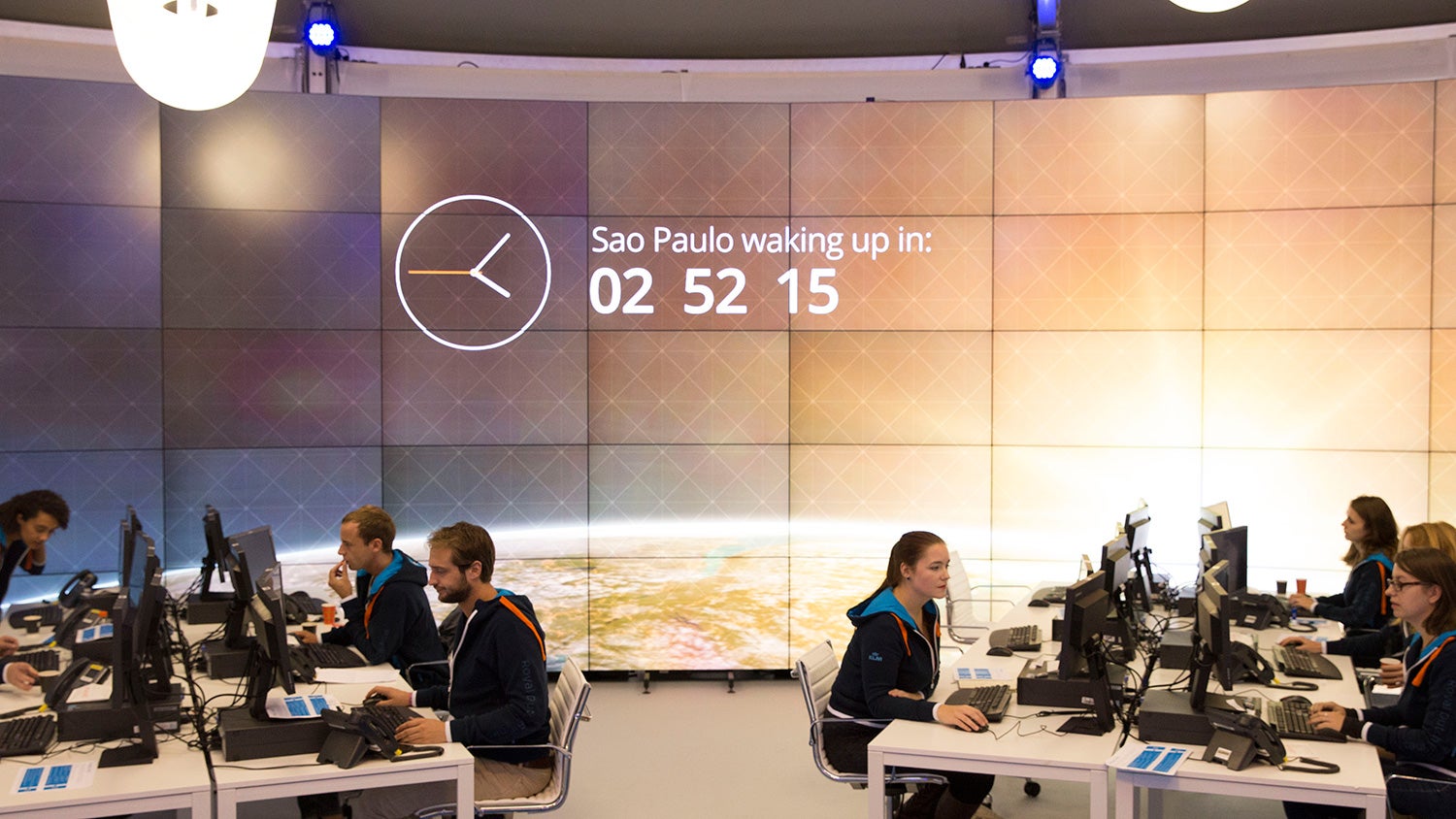 KLM's New Social Strategy: Happy To Help-Any Traveler, Anywhere, Any ...