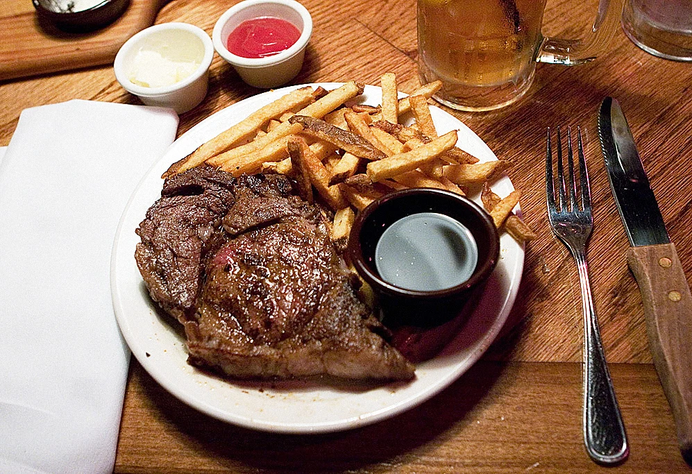 Eating At Restaurants Is Why You're Fat - Fast Company