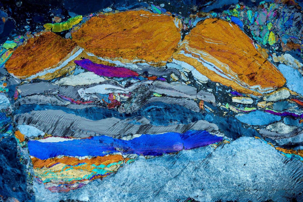 Strangely Beautiful Photos Of Toxic Slime From A Disgustingly Polluted ...