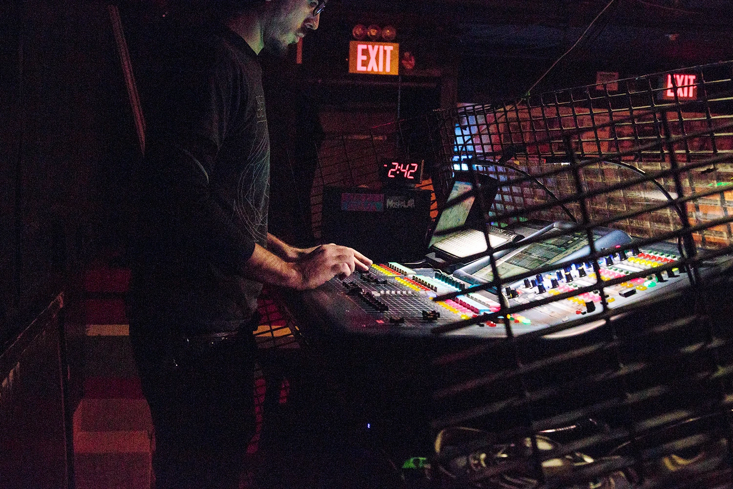 Before The Music: A Real Day In The Life Of A Rock & Roll Band - Fast ...