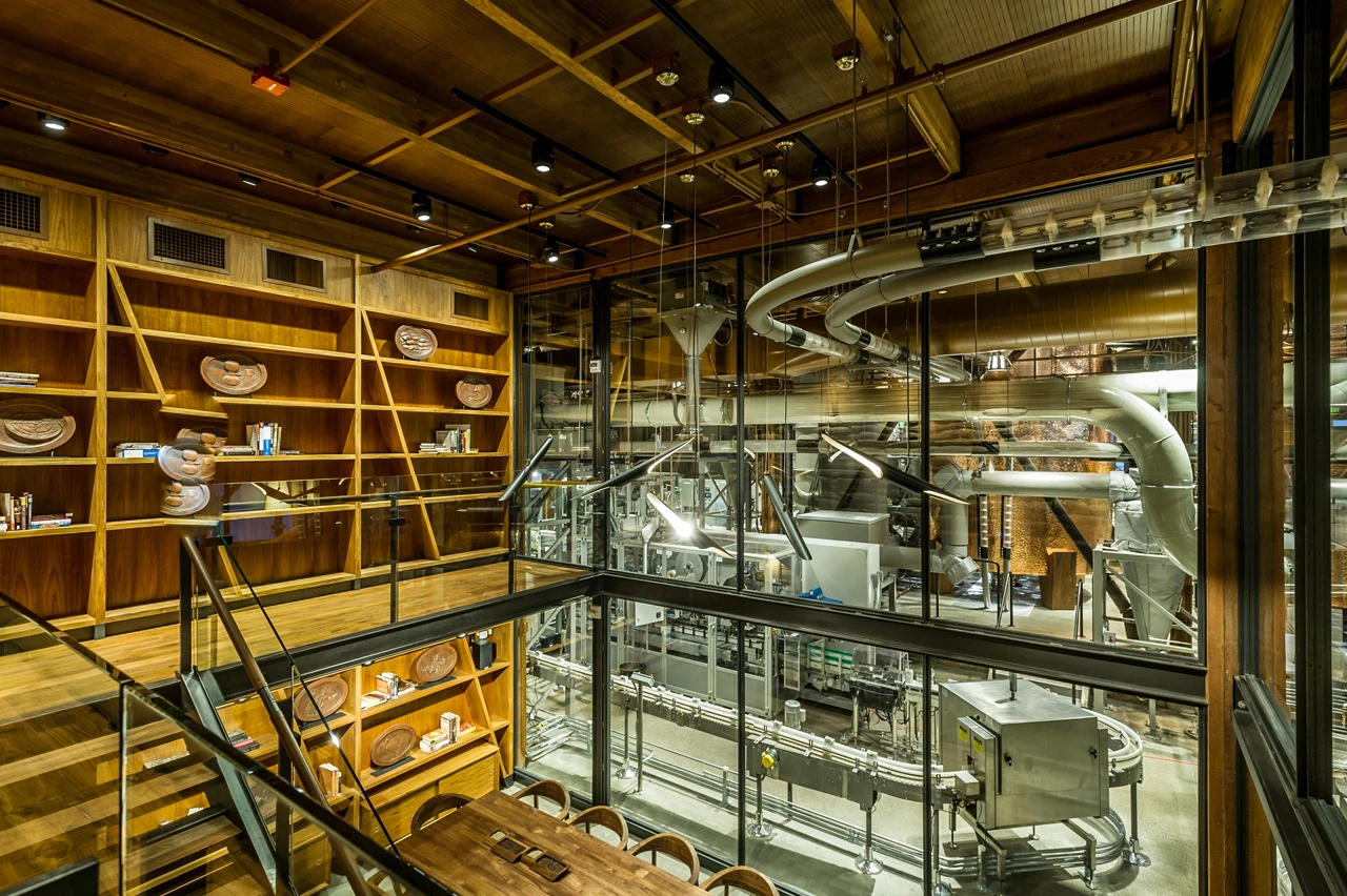 The World's Largest Starbucks Is The Willy Wonka Factory Of Coffee ...