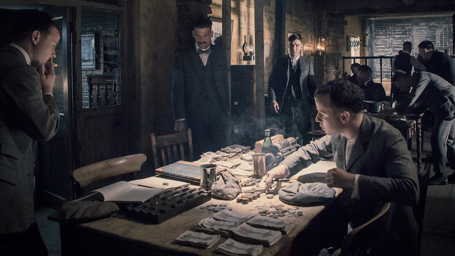 7 Reasons “Peaky Blinders” Is One Of The Year’s Most Immersive Crime ...