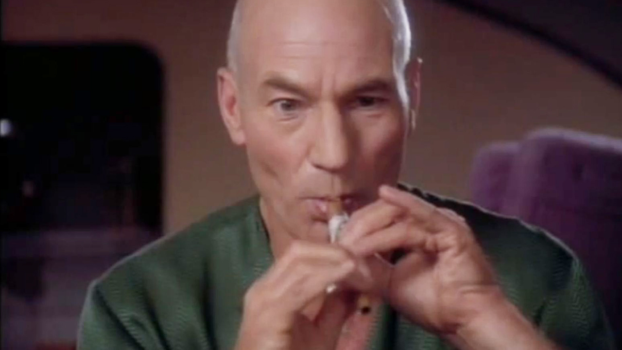 Captain Picard Singing "Make It So" To The Tune Of "Let It Snow" Is The ...