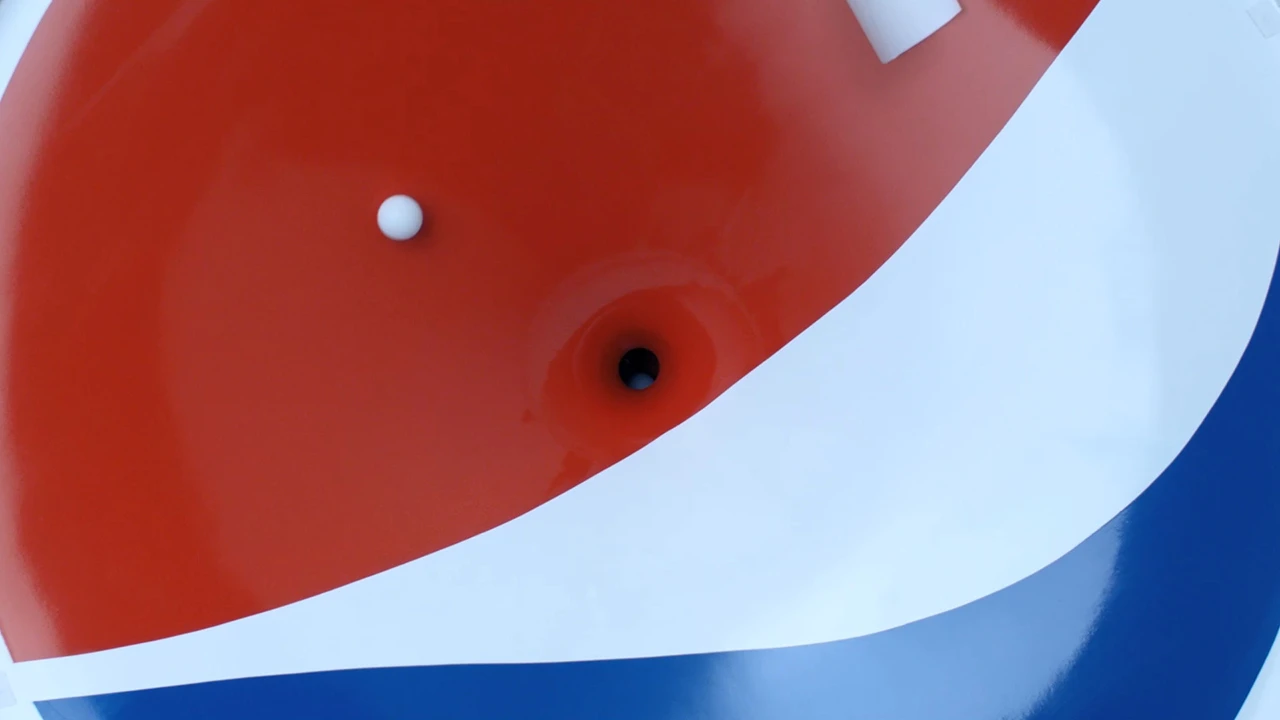 2,000 Ping-Pong Balls And Mouse Traps Create An Extreme Chain Reaction ...